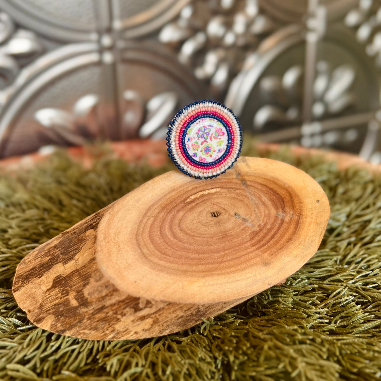 Floral Beaded Popsocket – Lakota Made